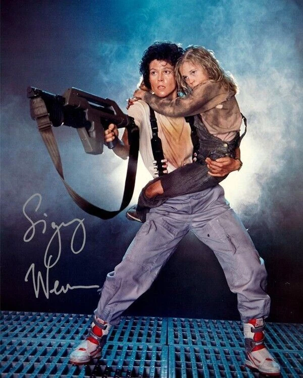 Alien 2 Movie Poster