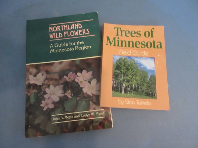 Tree Identification Guides: Trees of Minnesota Field Guide by Stan ...