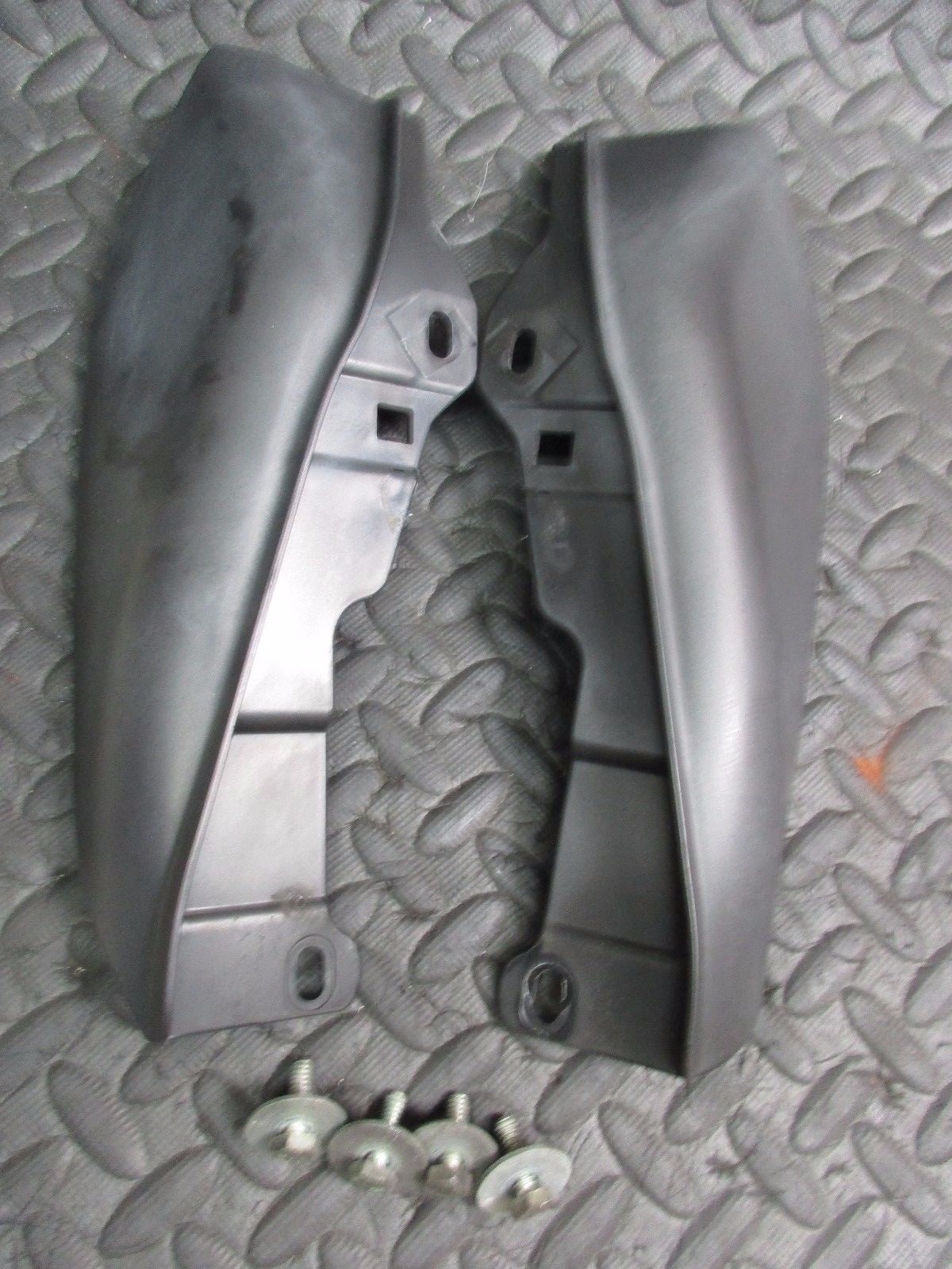 MID FRAME HEAT DEFLECTORS HARLEY FLH & FLT HEAT SHIELDS TOURING MODELS ...