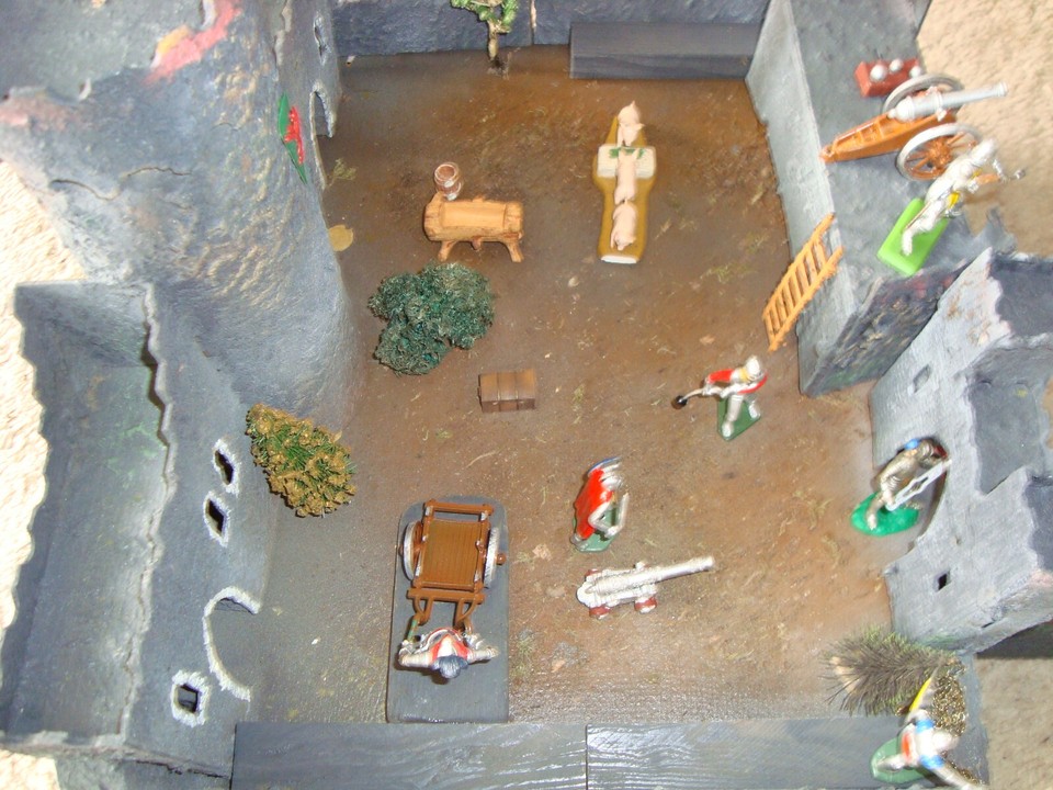 UNIQUE (!) - HANDMADE KNIGHTS CASTLE - WITH ORIGINAL TIMPO TOYS ...