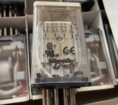 1PC NEW Schneider Relay RUMC3AB1P7 230VAC 10A .AA0 | eBay