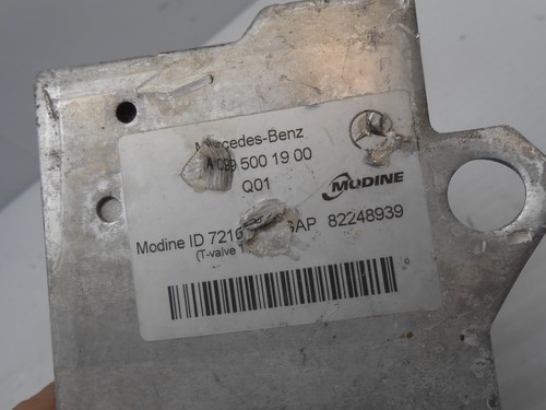 2015-18 Mercedes C300, W205 Transmission Oil Cooler OEM A0995001900 ...