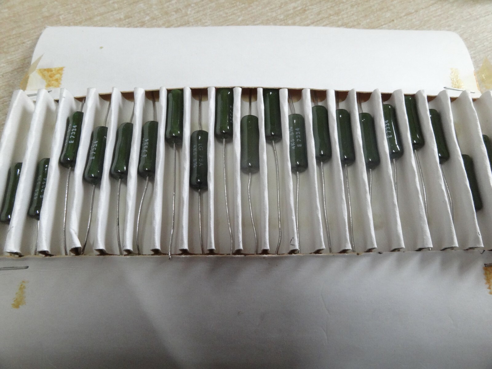 20 ERG 58EV 4k5 5W wirewound resistor vintage green enamel 4500 ohm 4 ...