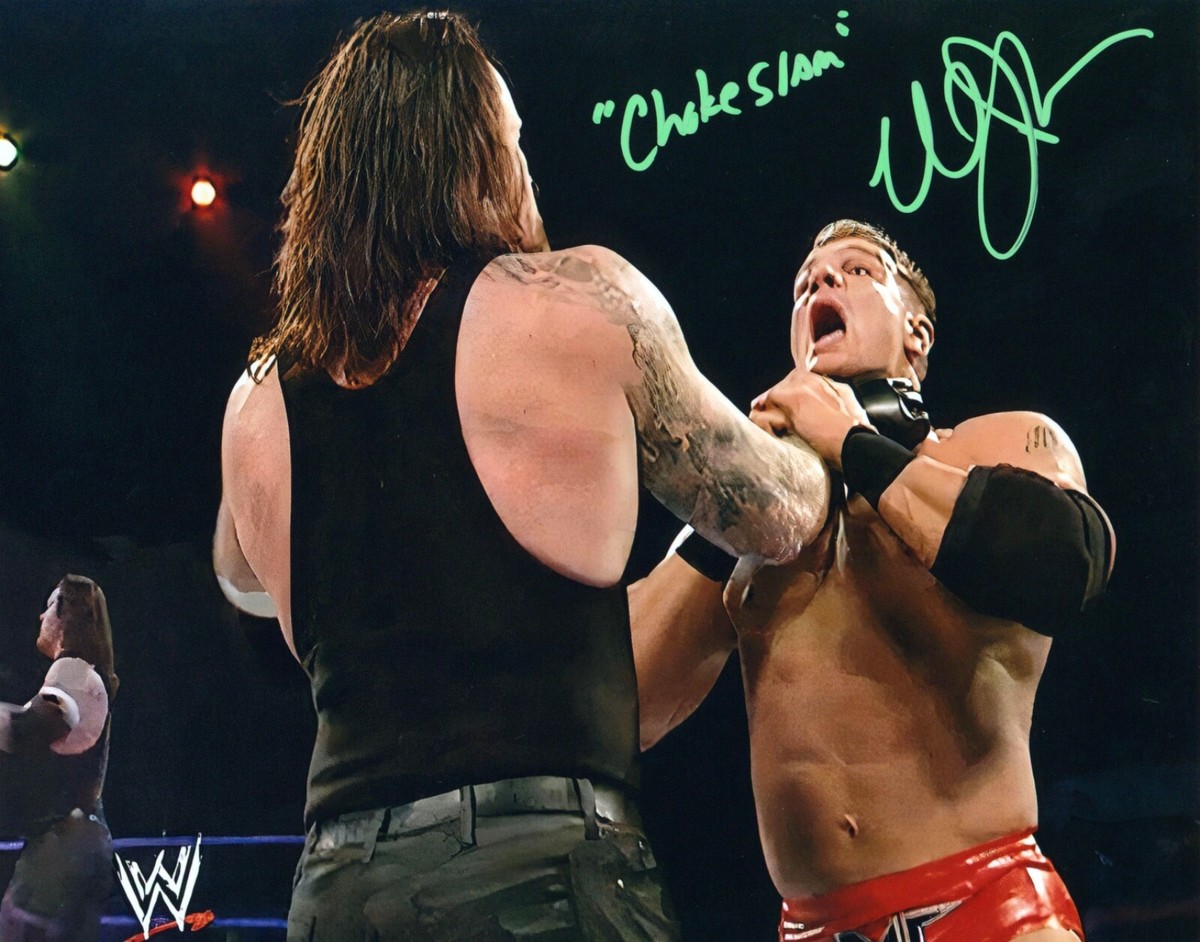 Undertaker Chokeslam
