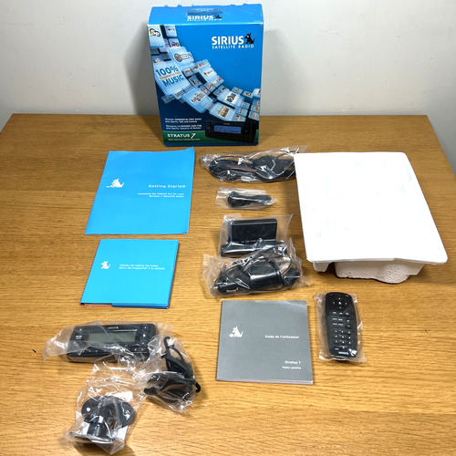 Sirius Radio XM Stratus 7 Dock & Play Satellite Radio w/Vehicle Kit ...