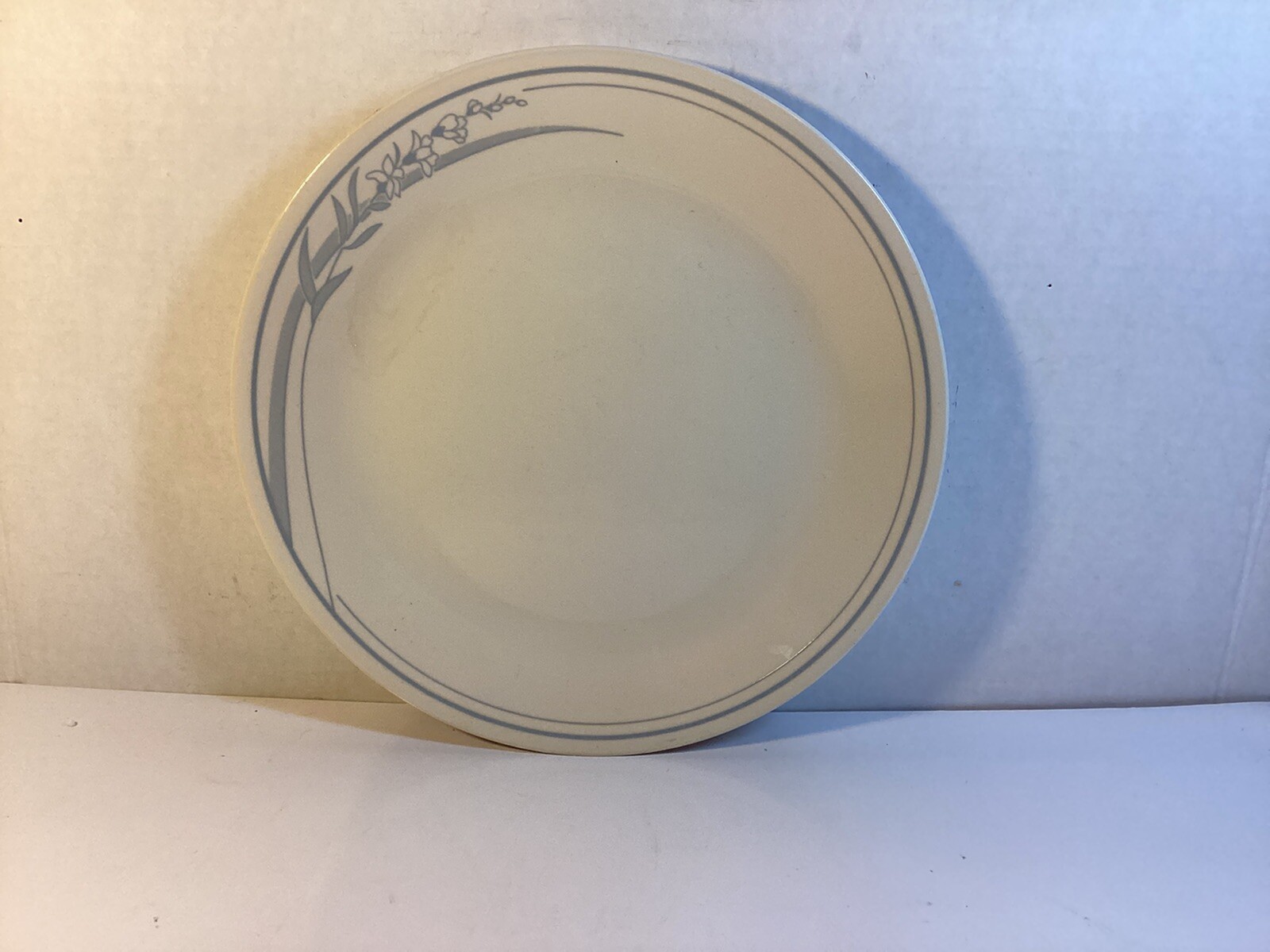 Corelle Blue Lily Pattern 1990 1 Dinner Plate Replacement Discontinued ...