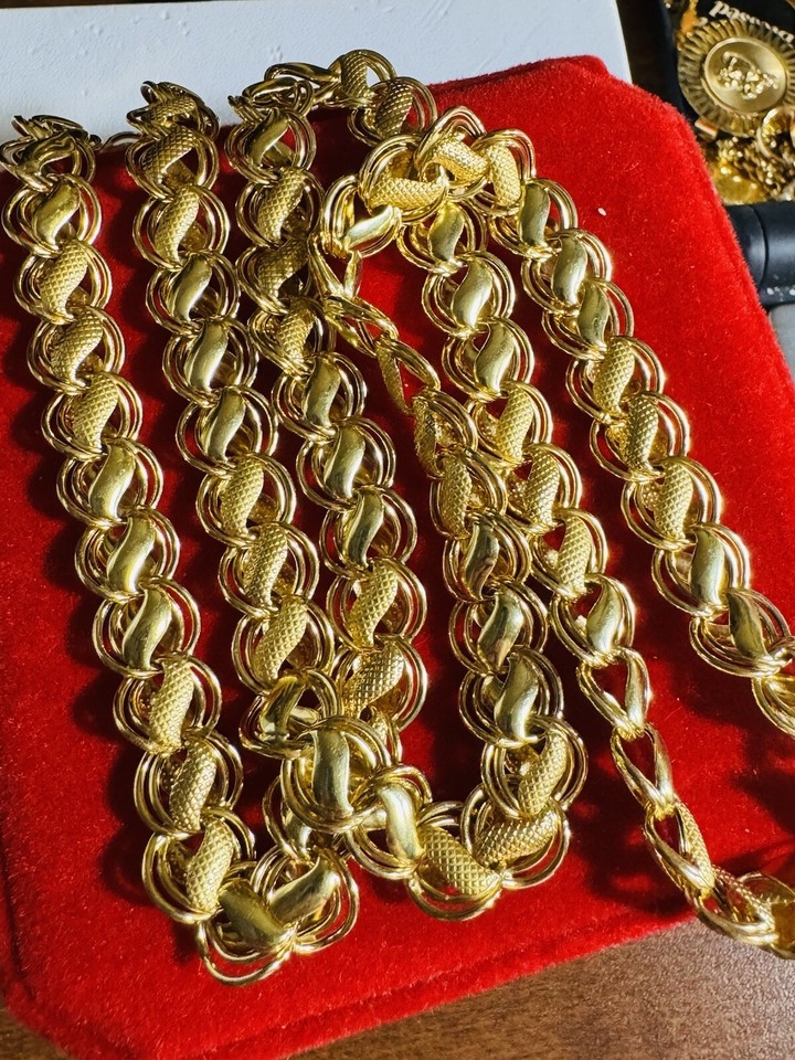 18Carat 750 Saudi Dubai Gold Damascus Chain Necklace 24/24.5” Long 10mm ...