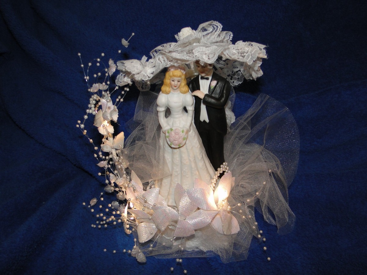 Porcelain wedding cake toppers 60 photos - Astyledwedding.com