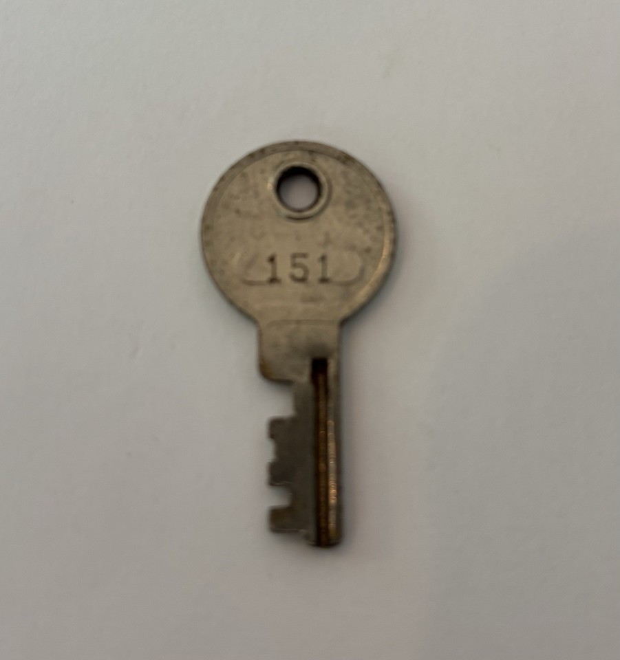 Vintage Excelsior Key #151 - Very Scarce Key for Many Guitar Cases ...