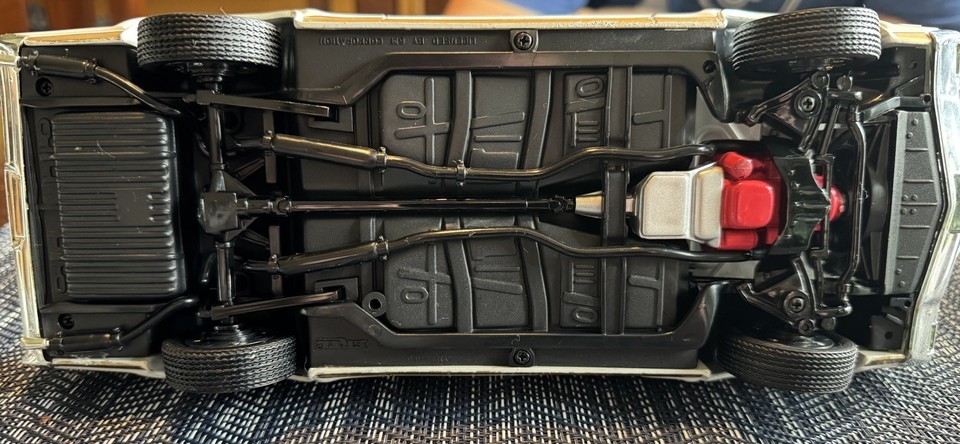 ERTL 1969 HURST OLDSMOBILE Cutlass White/Gold Stripe 1:18 Die Cast 455 HO | eBay