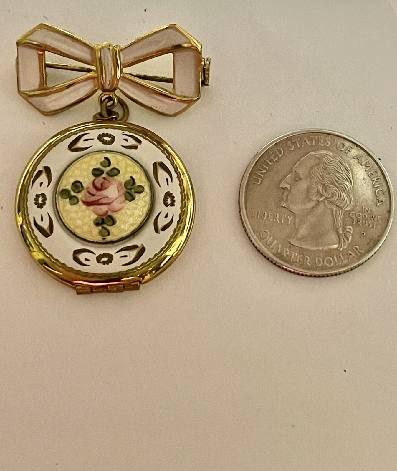 Vintage Retro Era Gold Bow with Round Guilloche Pink Rose Locket Pin ...