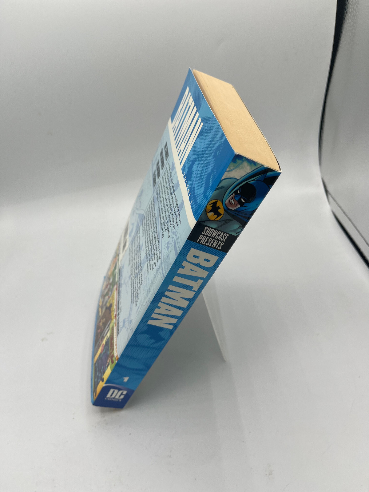 SHOWCASE Presents BATMAN vol. #1 a 2006 DC TPB softcover comic book | eBay