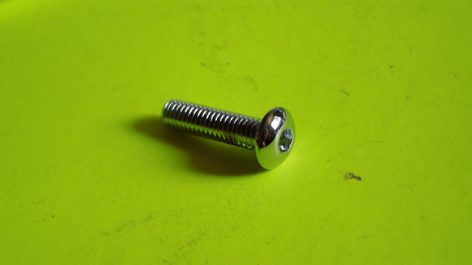 1 NOS OEM Harley Davidson Chrome 10-32 x 3/4" Hex Button Hd. Screw P/N ...