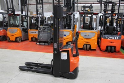bt toyota electric forklift stacker, swe140 wrap over stacker, linde ...