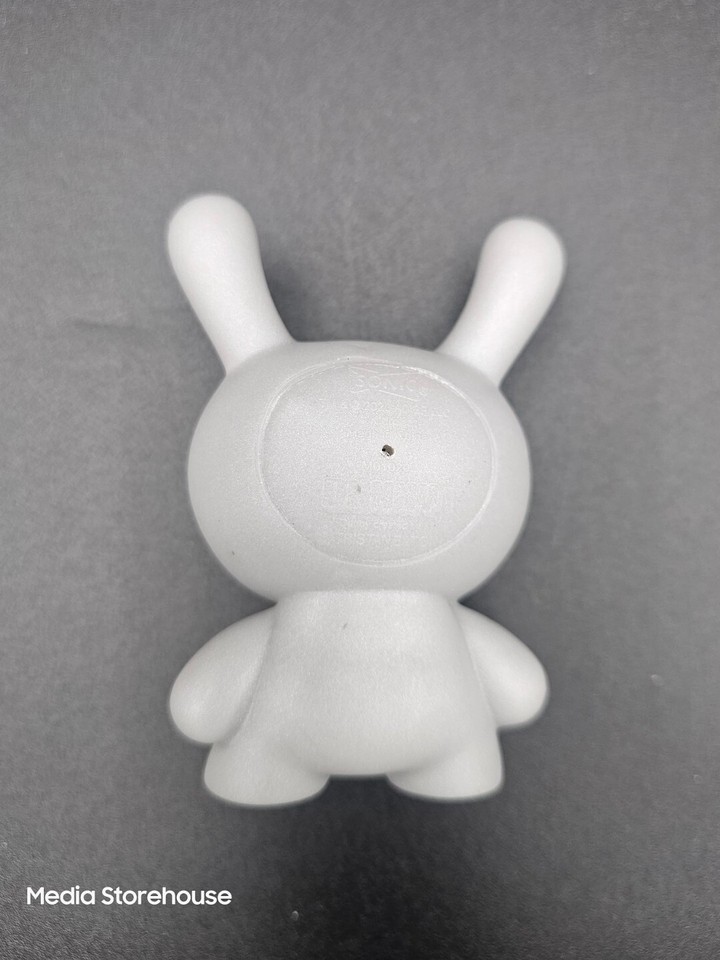Sonic Red Button Wacky Pack Toy Grey Gray Kidrobot Dunny Figure 2020 | eBay