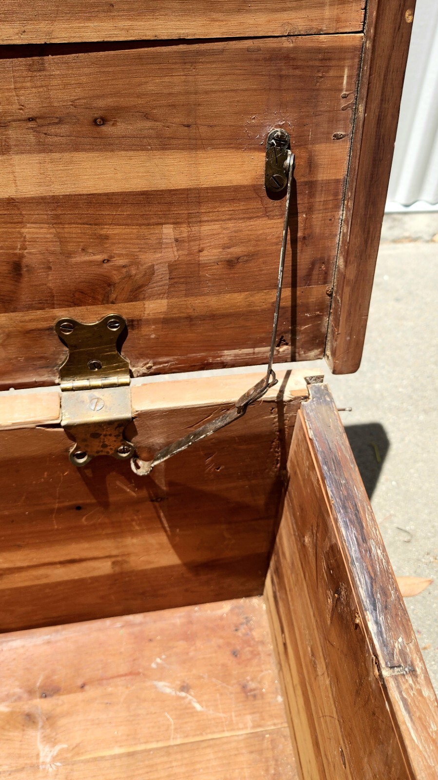 Antique Hope Chest/Trunk (Corbin, Ed Roos Company of Forest Park) | eBay