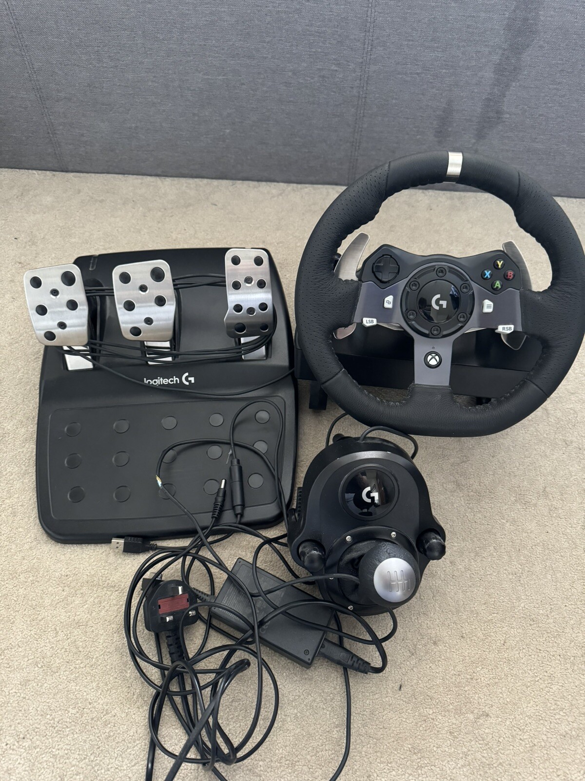 Logitech G29 Racing Steering Wheel, peddles and gear shifter ...