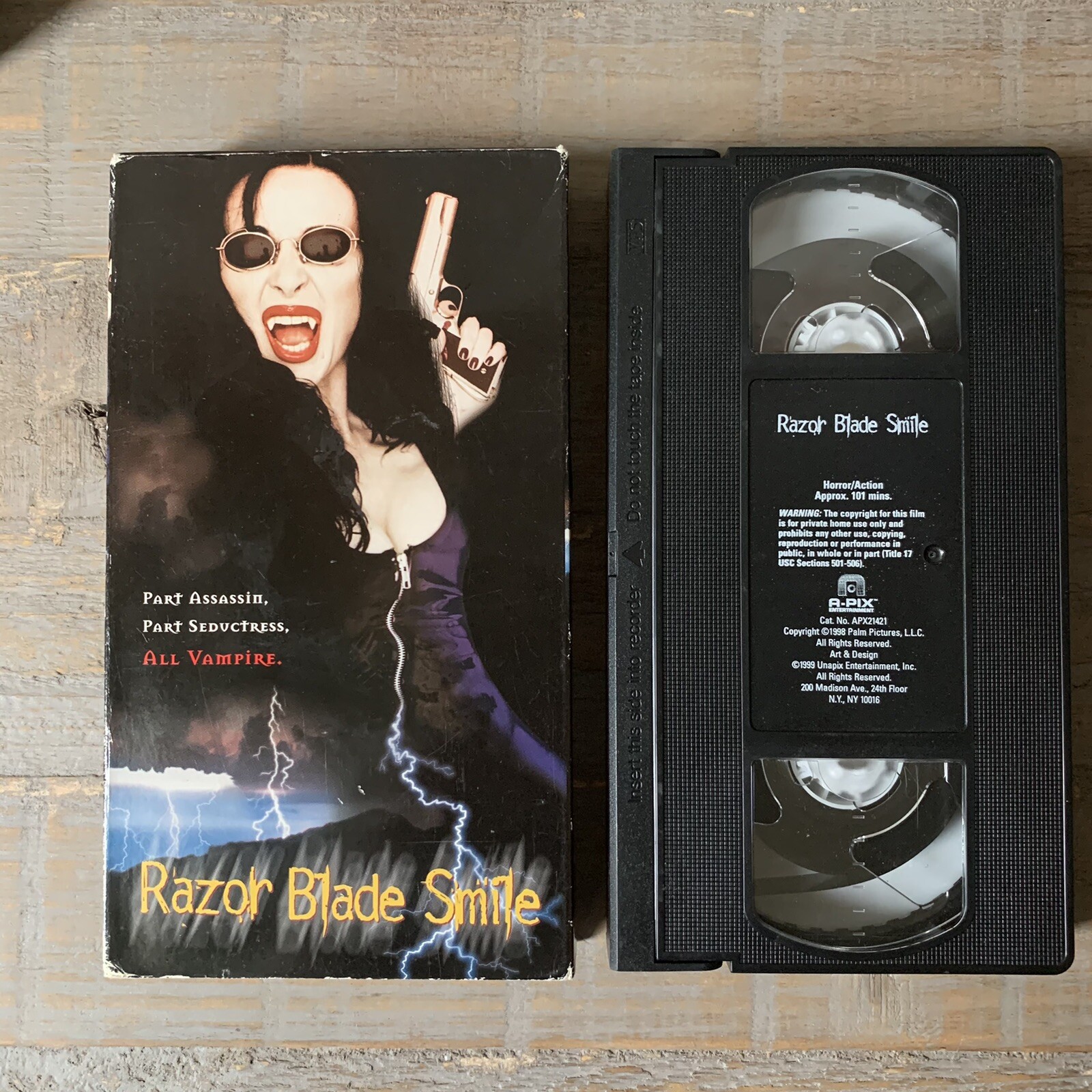 Razor Blade Smile VHS Vampire Horror Eileen Daly Action 90s Palm ...