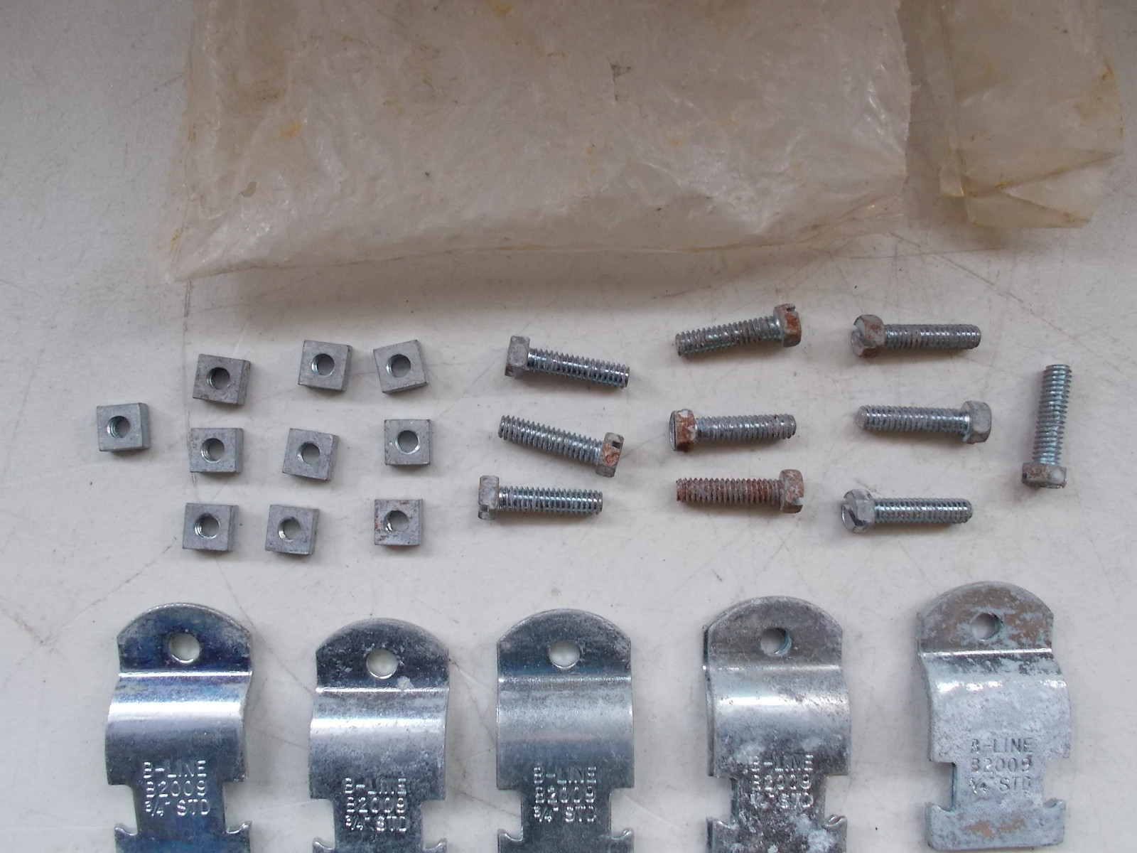 B-Line B2009 3/4" Standard Lot of 10 Sets Conduit Clamps *FREE SHIPPING ...