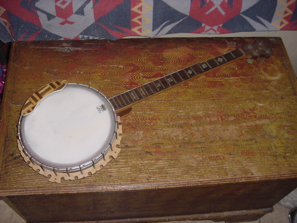 VINTAGE BANJO FIVE STRING BANJO EARLY NEEDS RESTORED VERY UNIQUE ...