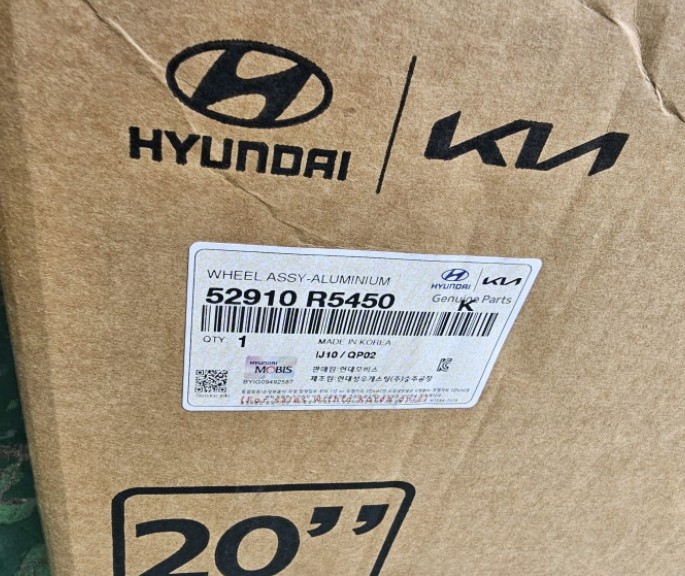 OEM 52910-R5450 Black 20" Alloy Wheel 8.5J+54 1ea MQ4 for Kia Sorento ...