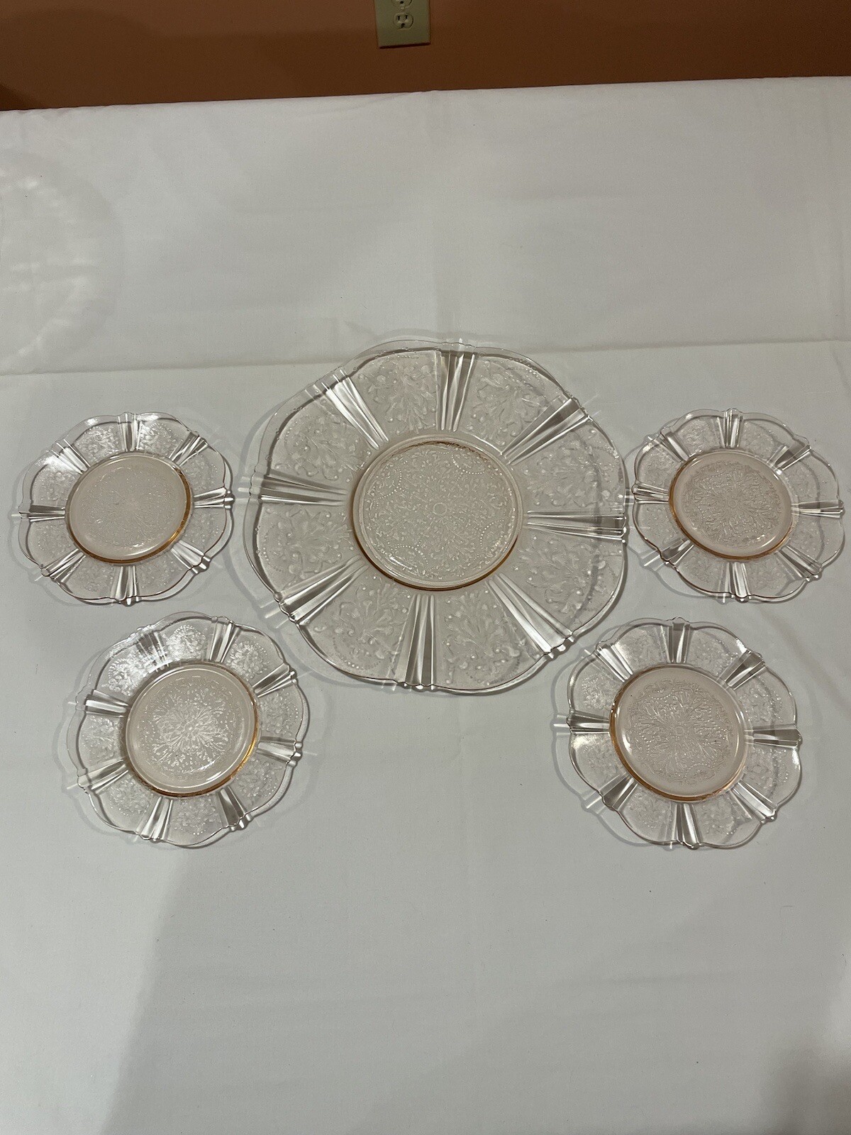 Pink Depression MacBeth Evans Dessert Set, Sharon Serving Bowl, Daisy ...