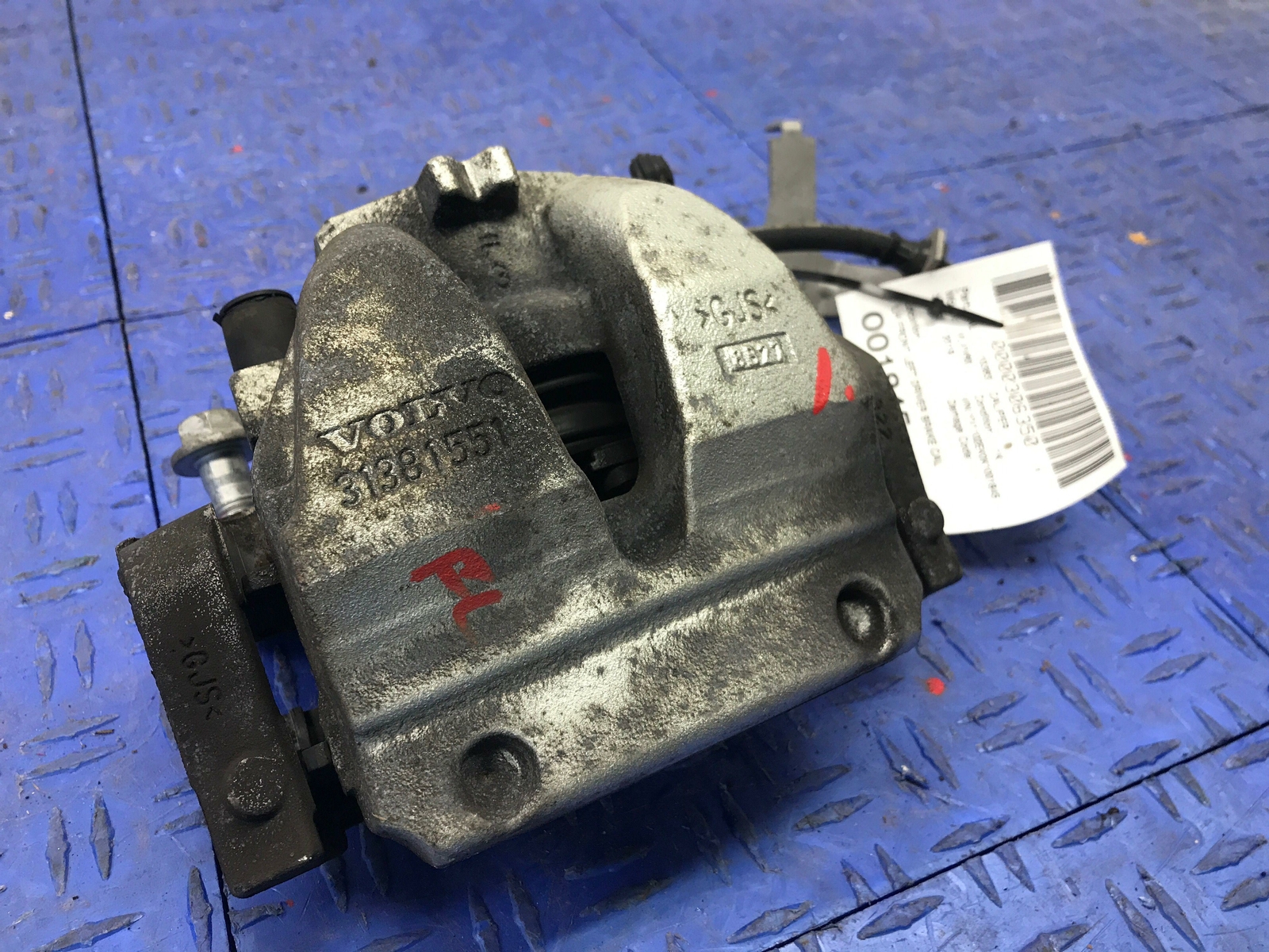 2019 VOLVO V60 LH FRONT LEFT DRIVER BRAKE CALIPER OEM | eBay