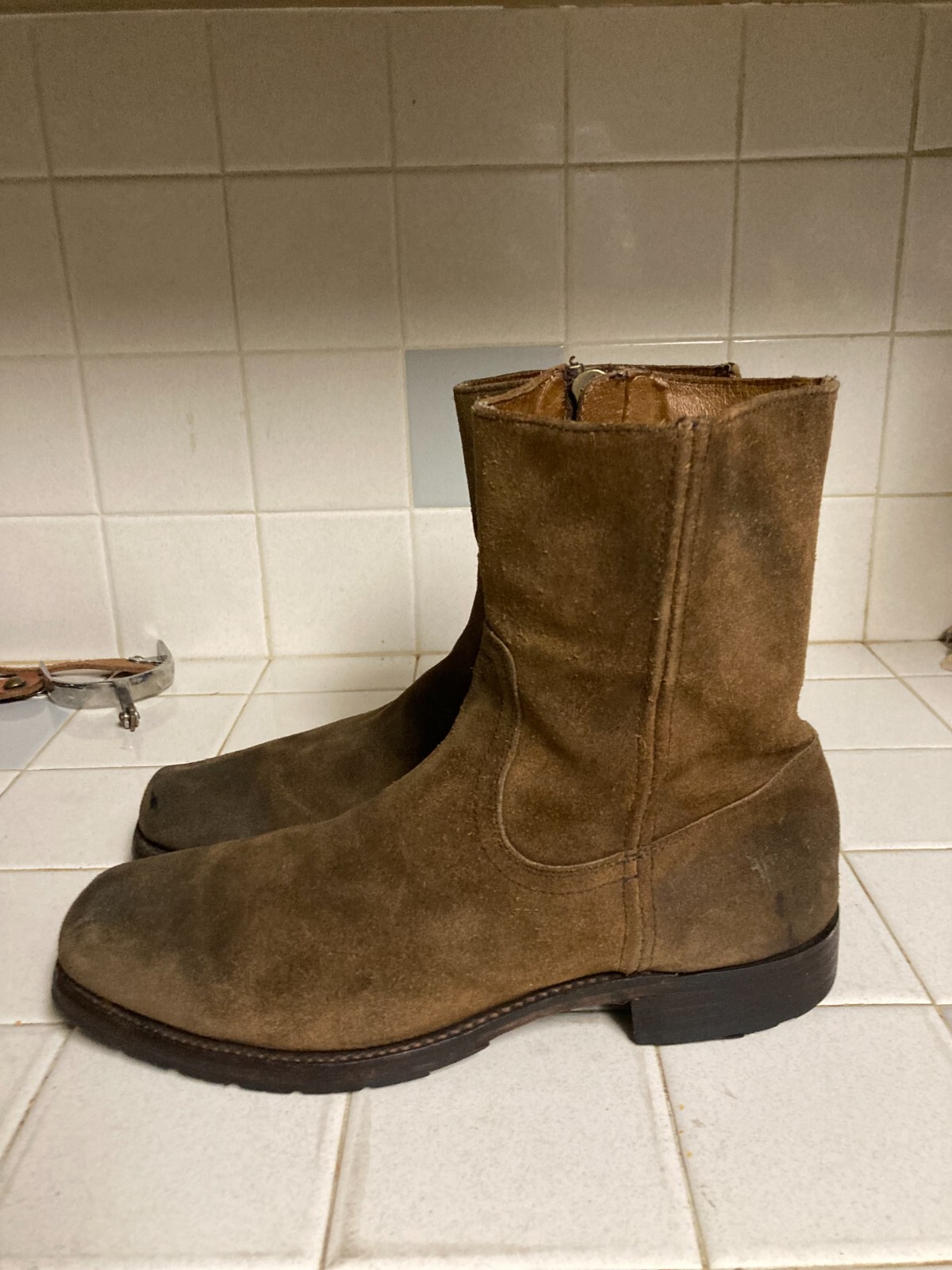 Frye Men’s Western/Work Suede Square Toe ROPER BROWN … - Gem