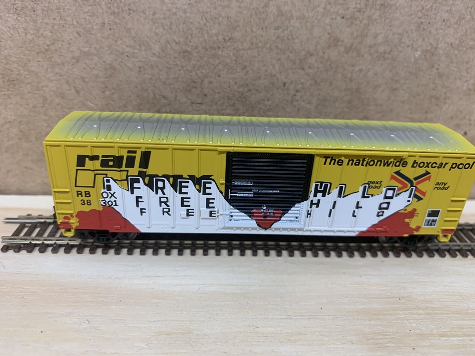 PWRS Fox Valley Models FVM Club Lounge Car. RailBox Graffiti “Free Hilo ...