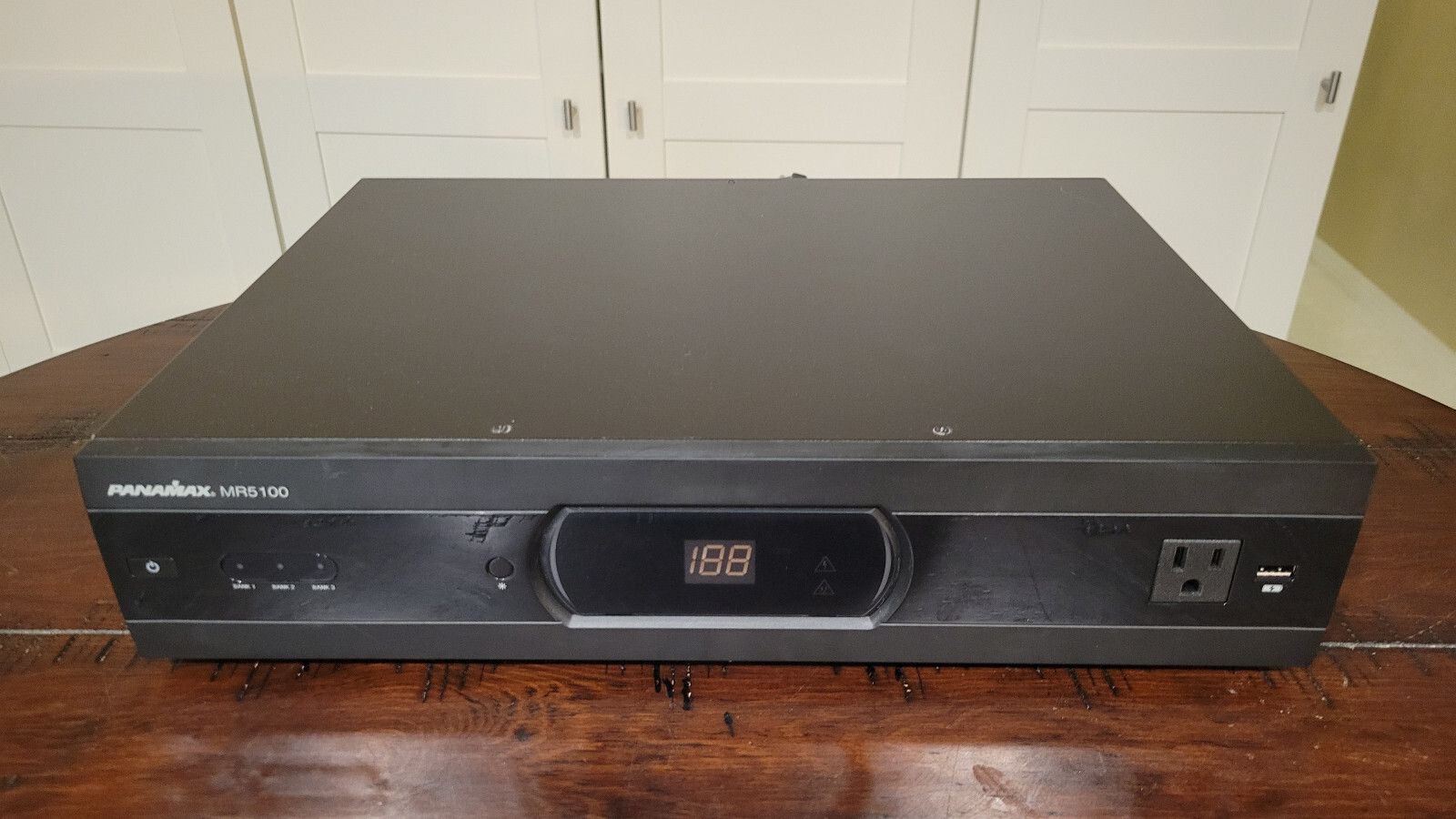 Panamax MR5100 11-Outlet Power Management | eBay