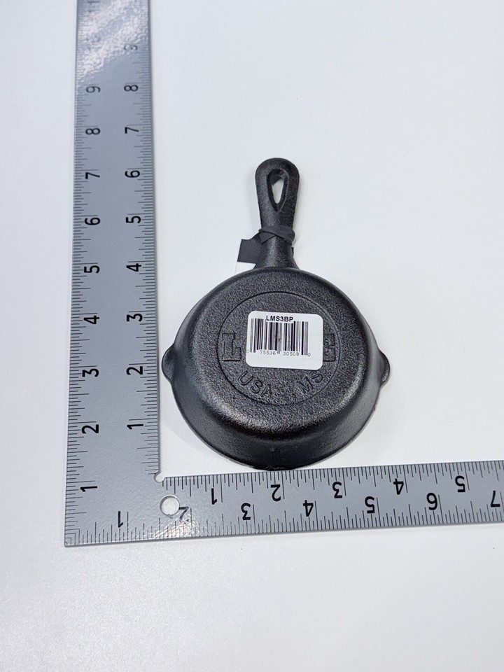 NWT Bass Pro Shops Mini Cast Iron Skillet AShtray Display Piece by ...