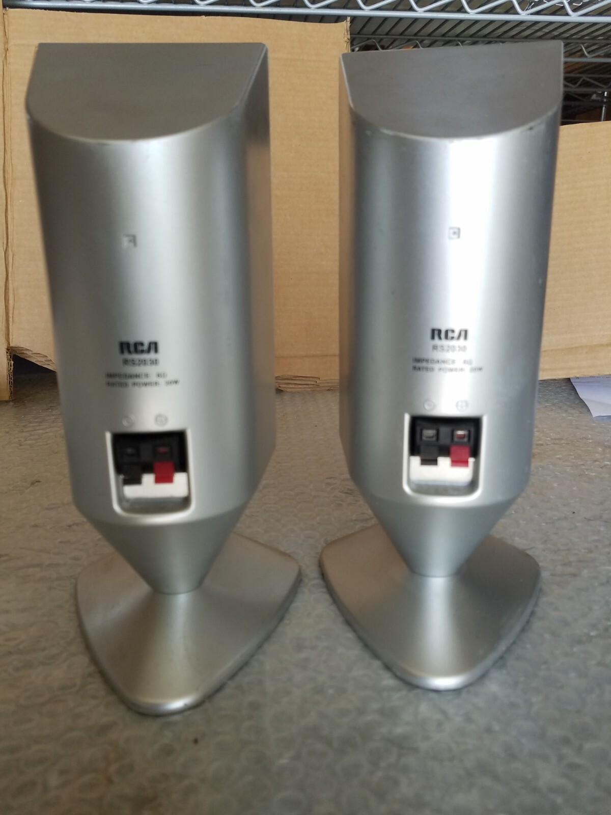 RCA Bookshelf Stereo Speakers RS 2030 9.5" Tall x 3" Wide, Face:6.5" x ...