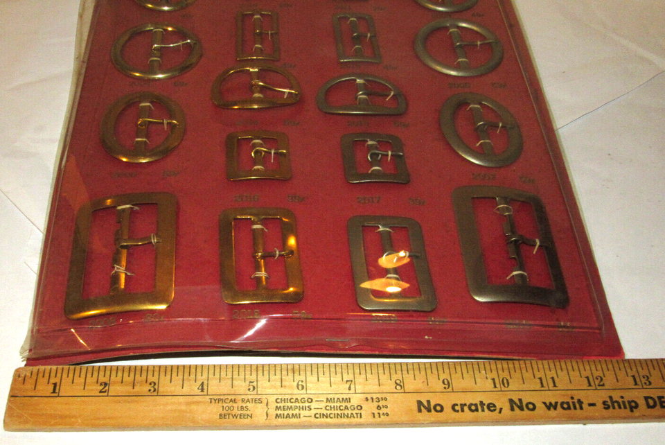 VINTAGE 1960s-70s BUCKLE STORE DISPLAY WITH EXTRA BUCKLES! BRASS ...