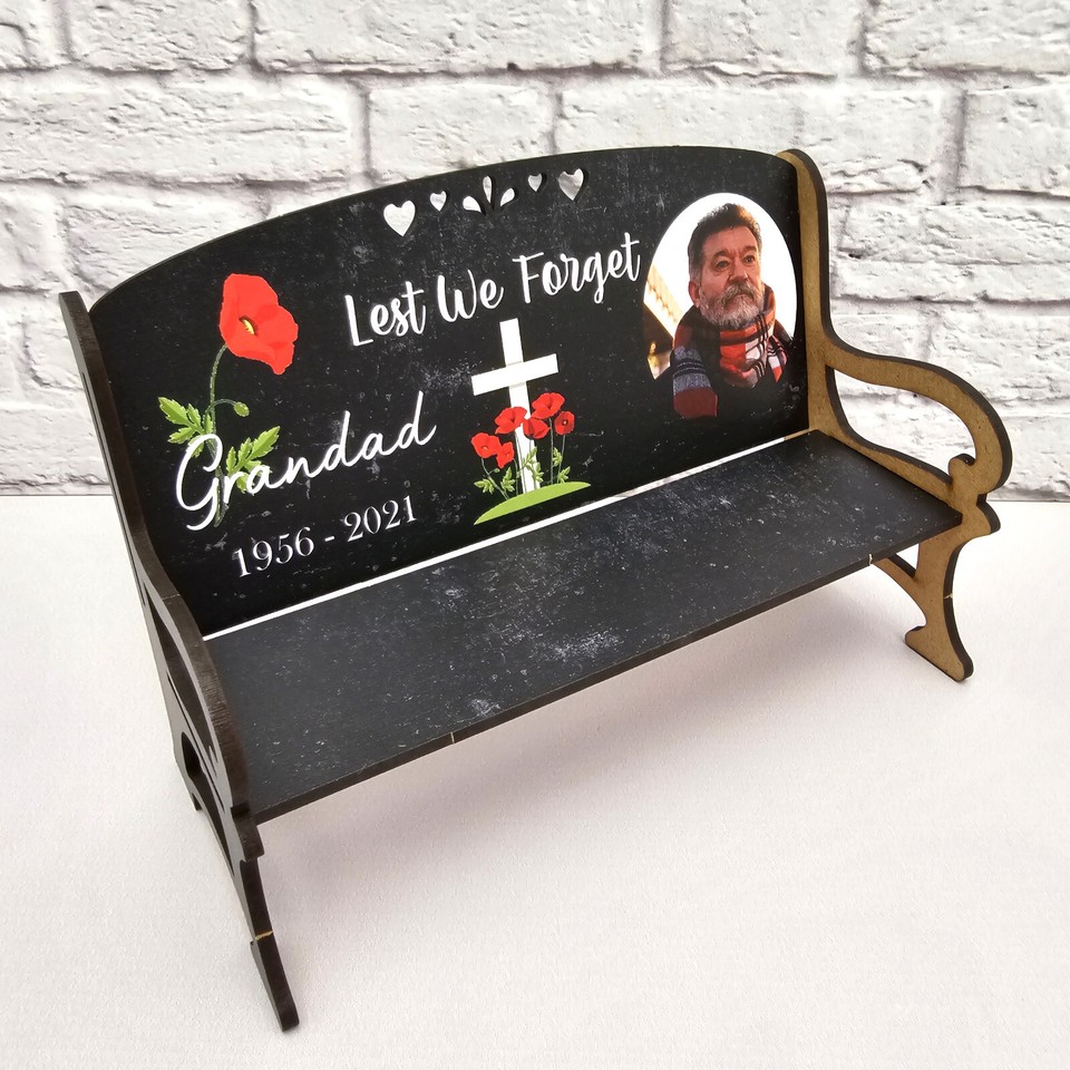 Wooden Personalised Remembrance Day Lest We Forget Memomory Bench ...