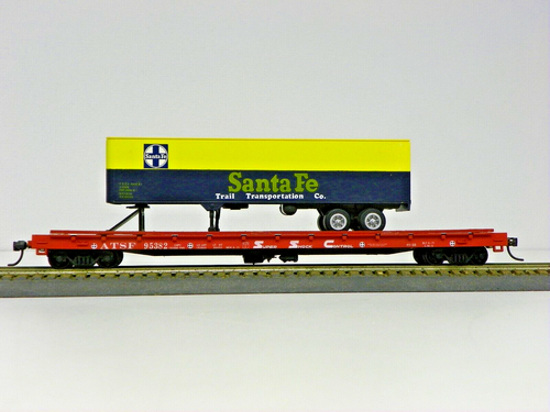 ROUNDHOUSE HO R-T-R "SANTA FE" 60' FLAT CAR #95382 w/"SANTA FE" TRAILER ...
