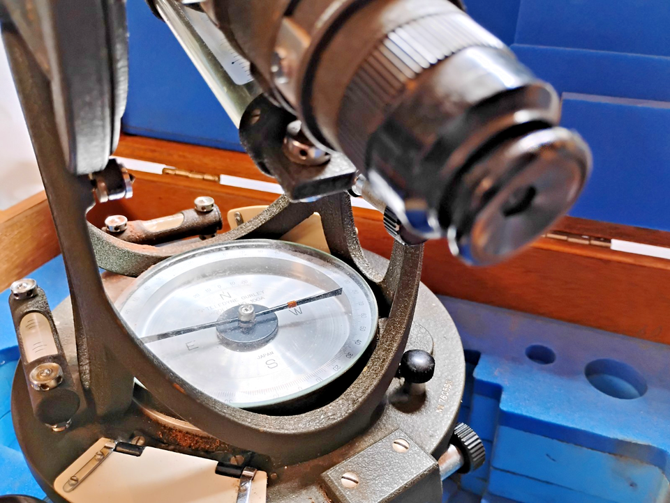 VTG. TELEDYNE GURLEY TRAN SURVEYING INSTRUMENT, CAT. 100A20, SN# 760580 ...