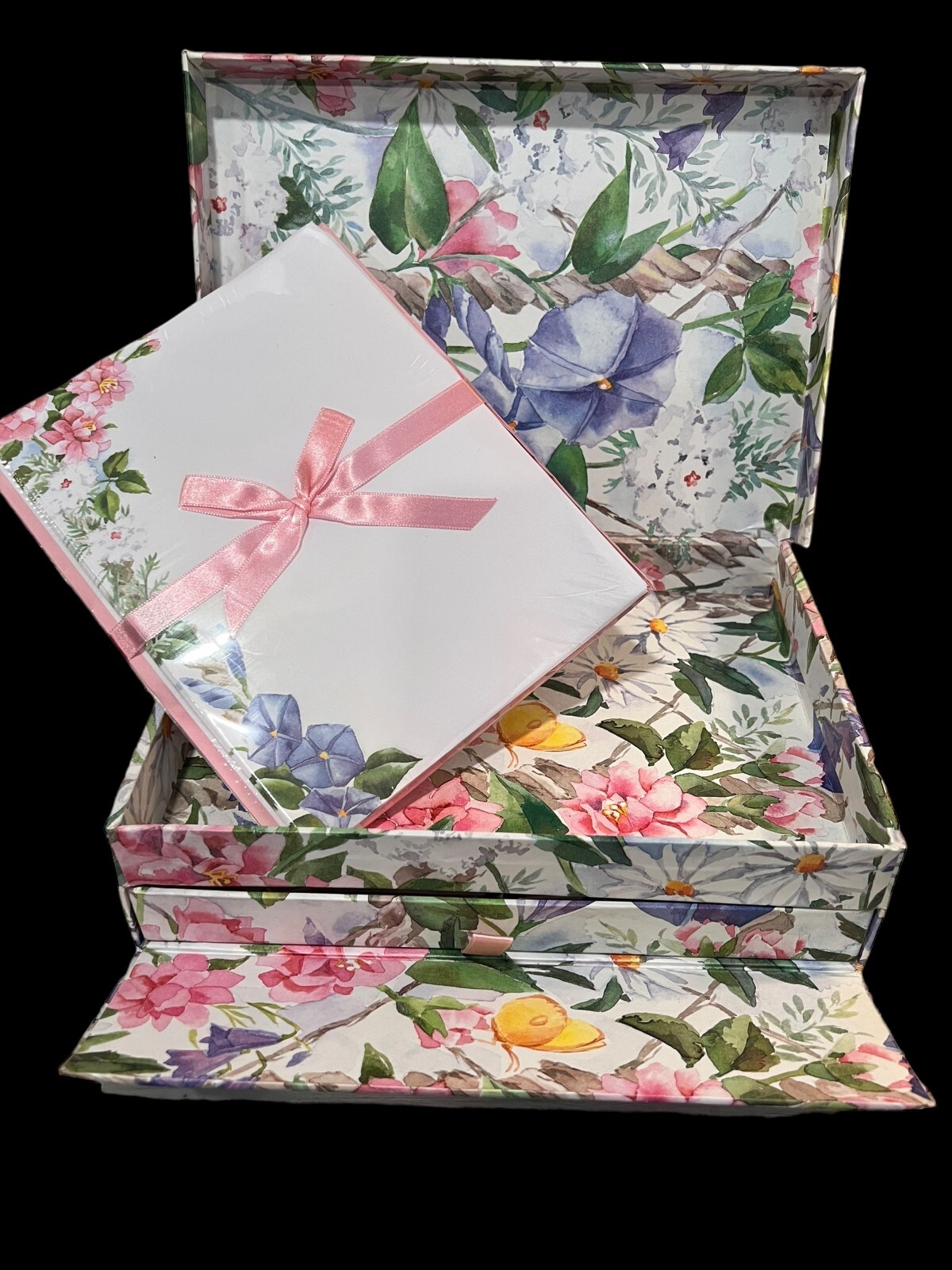 New Boxed Set of Stationery and 20 Notecards in Decorative Box Spring ...