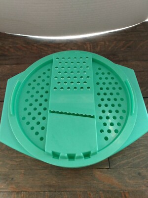 TUPPERWARE Vintage 786-2 Grater & Shedder Bowl Container in Jadeite ...