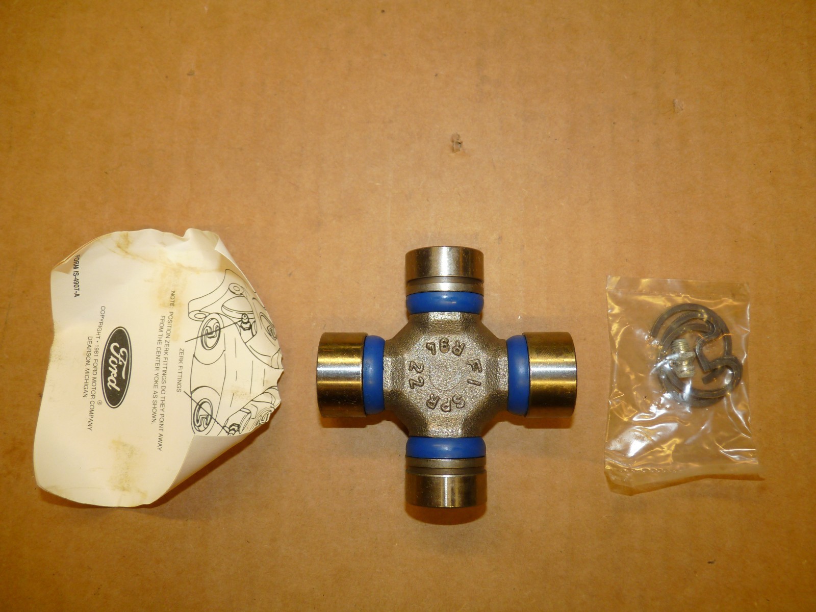 NEW FORD UNIVERSAL JOINT KIT C3AZ-4635-K ( DN1853 DS38 B2) SK5557 DS256 ...