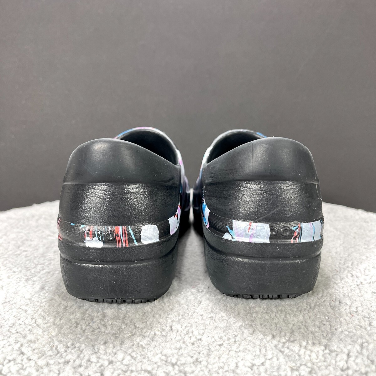 Crocs Neria Pro II Womens Size 6 Work Clogs Shoes Black Floral