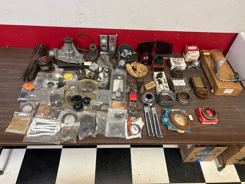 LOT OF VINTAGE 1940'S 1950'S 1960'S FORD CHEVY MOPAR CAR RAT ROD PARTS ...