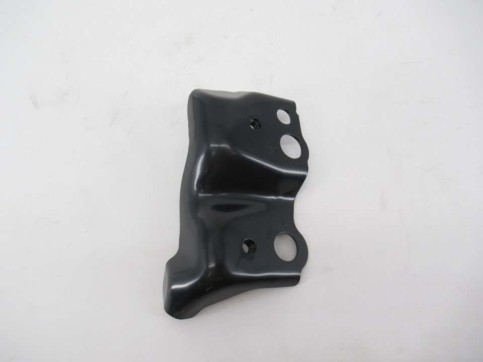 Genuine OEM Toyota 53786-0R010 Driver LH Front Fender Gusset 2019-2021 ...