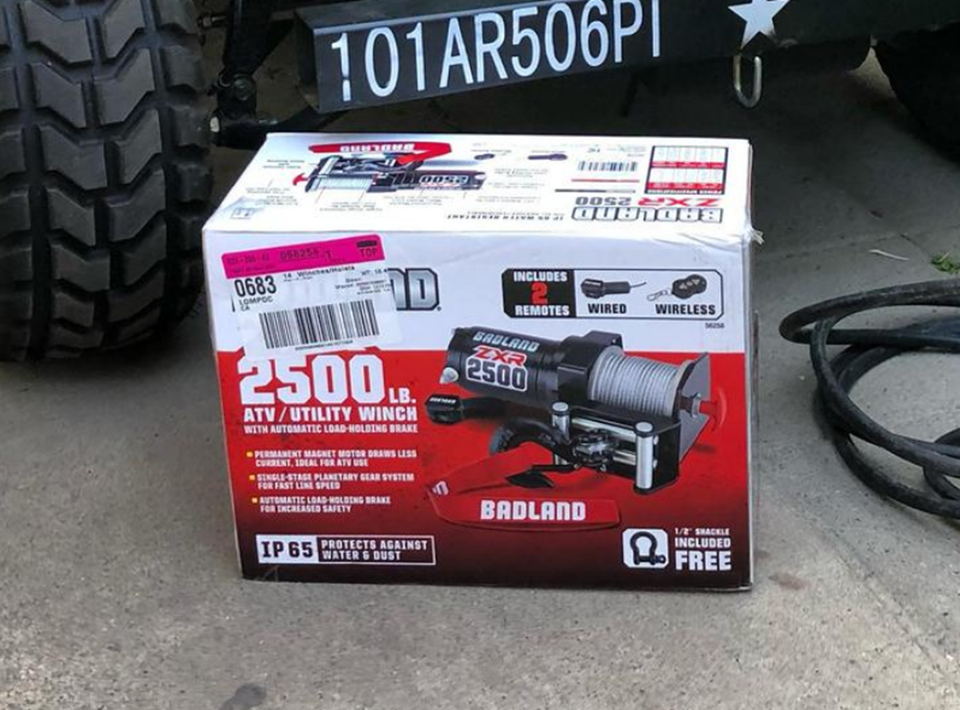 2500 lb. Electric ATV Utility Winch with Wireless Remote Control ...