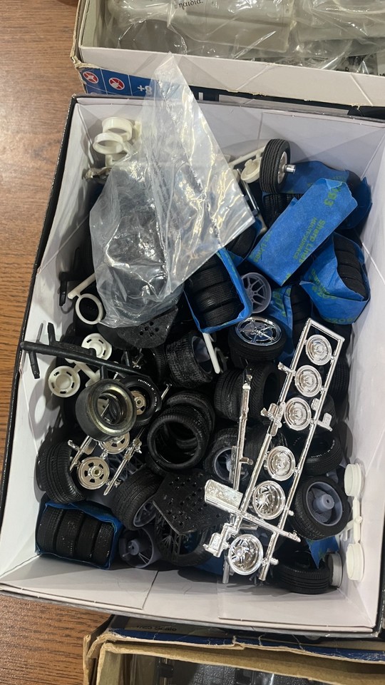 Model Kit Junk Yard Lot, Tons of Parts, Wheels, Tires, As-Is | eBay