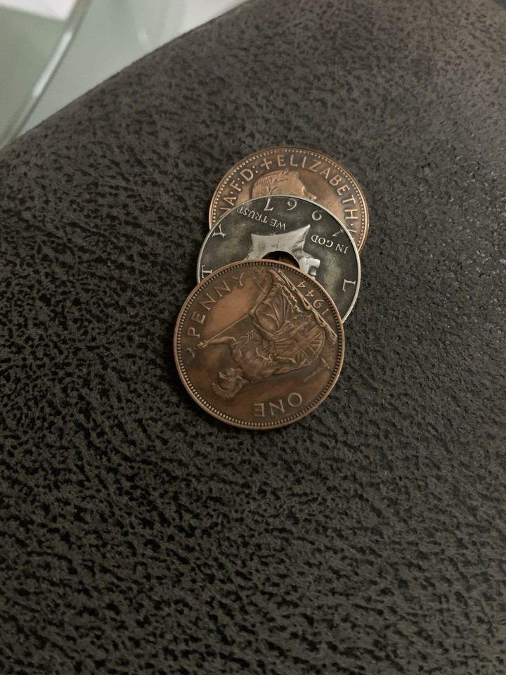 Hole In One coin magic Trick . Silver And Copper With Deceptive Gaff ...