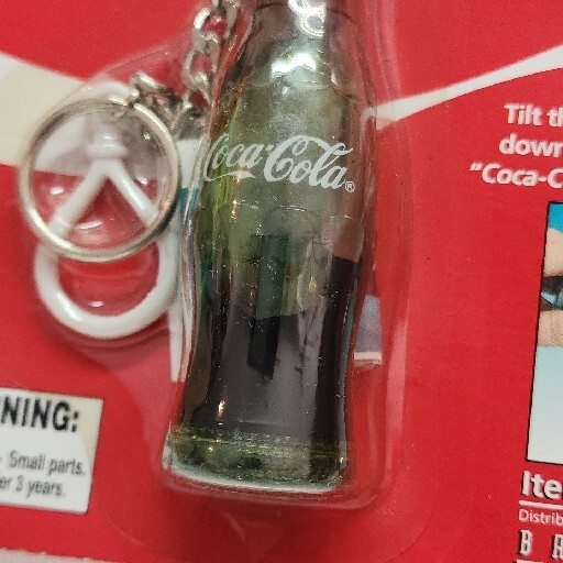 Coca-Cola Bottle Collectible Keychain 1999 Watch The Coke Disappear ...