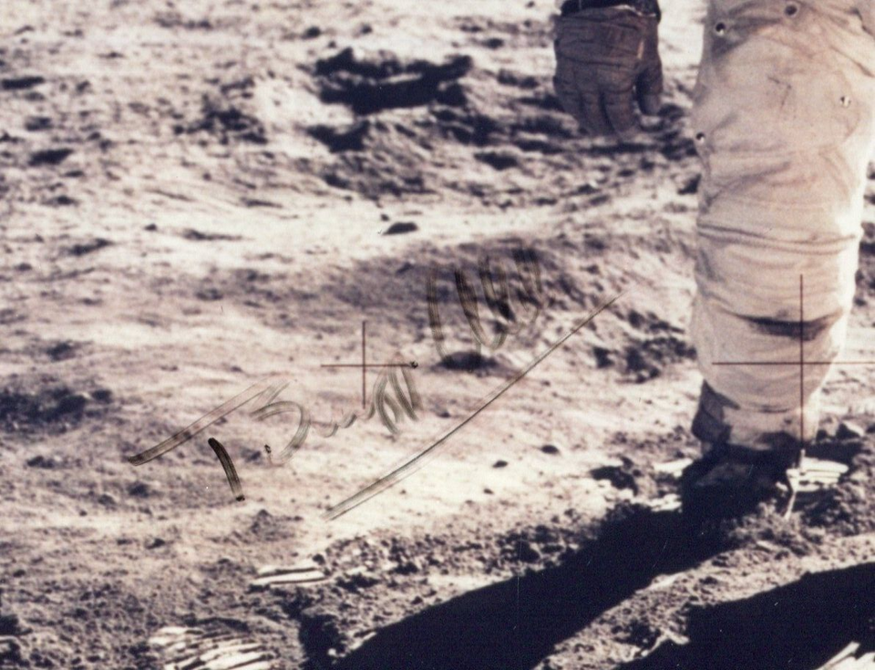 Buzz Aldrin NASA Astronaut Apollo 11 Moonwalker Signed Autograph Photo ...