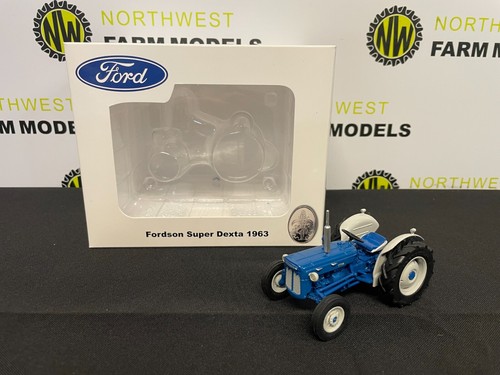 MARGE MODELS 1:32 SCALE FORDSON SUPER DEXTA 1963 TRACTOR | eBay