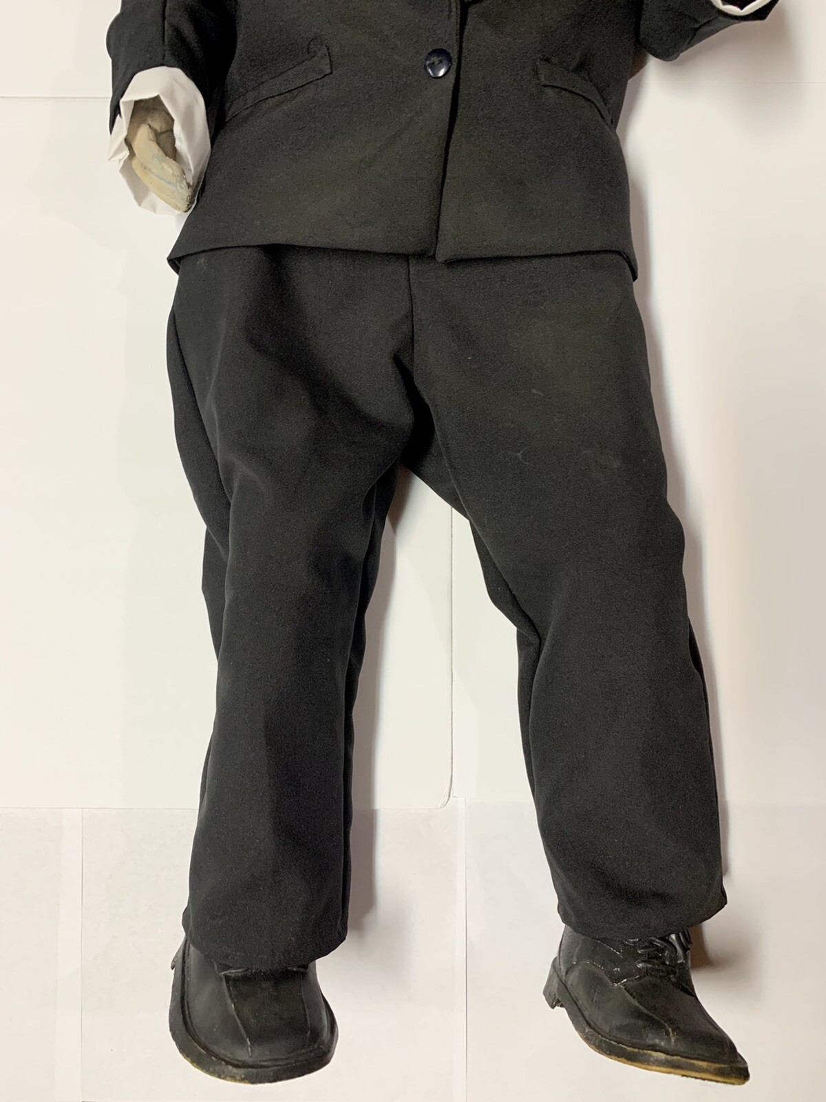Trick Or Treat Studios Dead Silence: Billy Puppet Prop Replica 47 ...