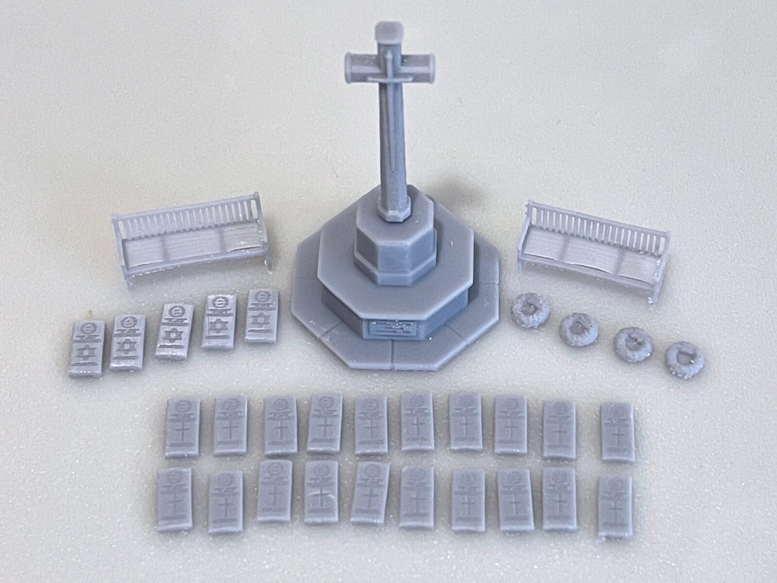 War Cemetery Monument & Grave Set OO GAUGE 1:76 Model Railway Scenery ...